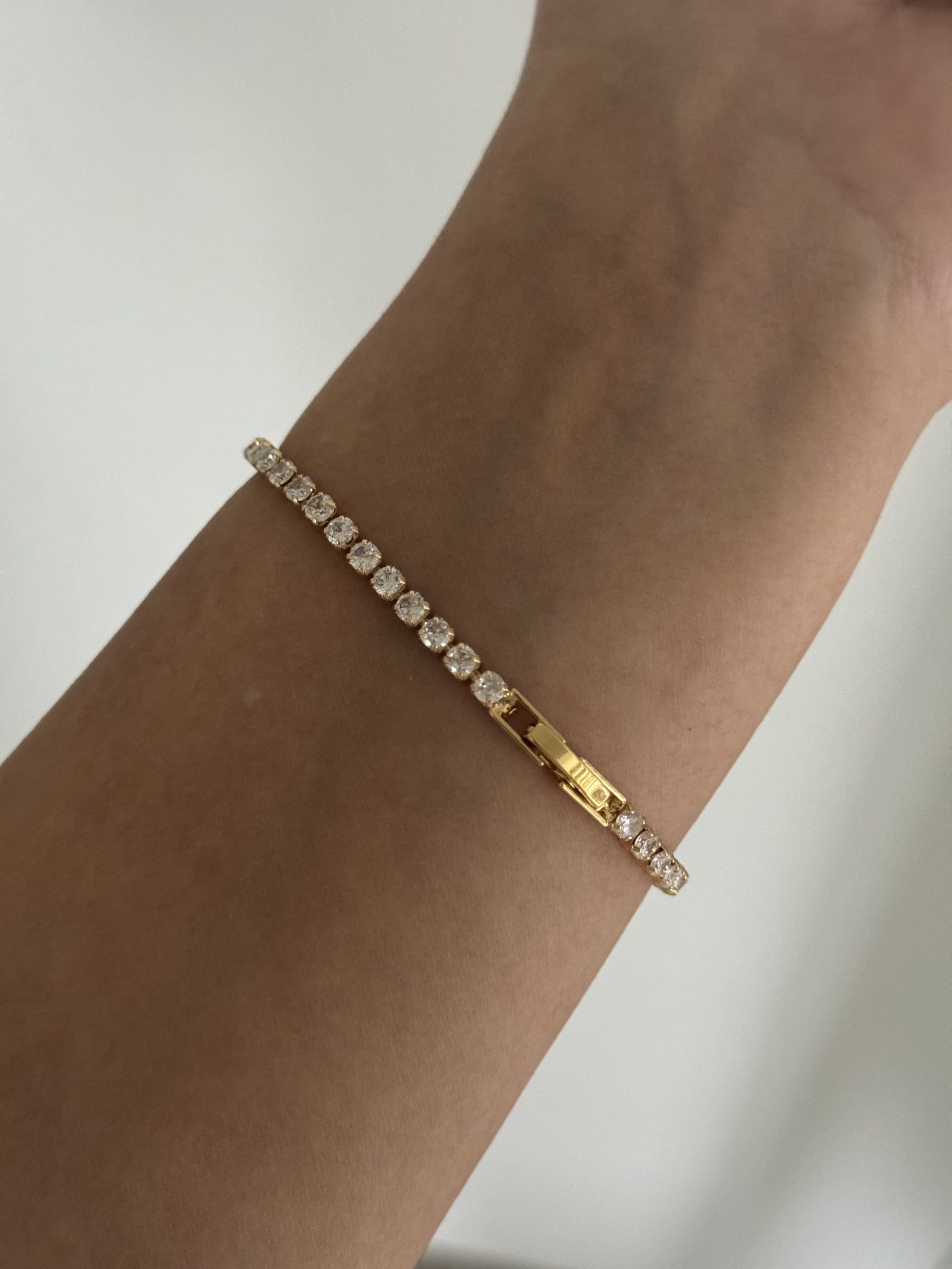 Gold Eclipse Line Bracelet - The White Jewelry
